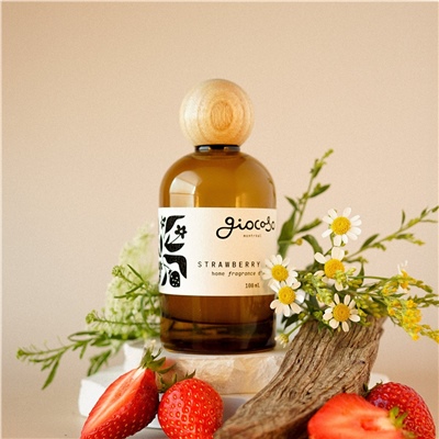 Home fragrance - Strawberry Fields | Buk & Nola